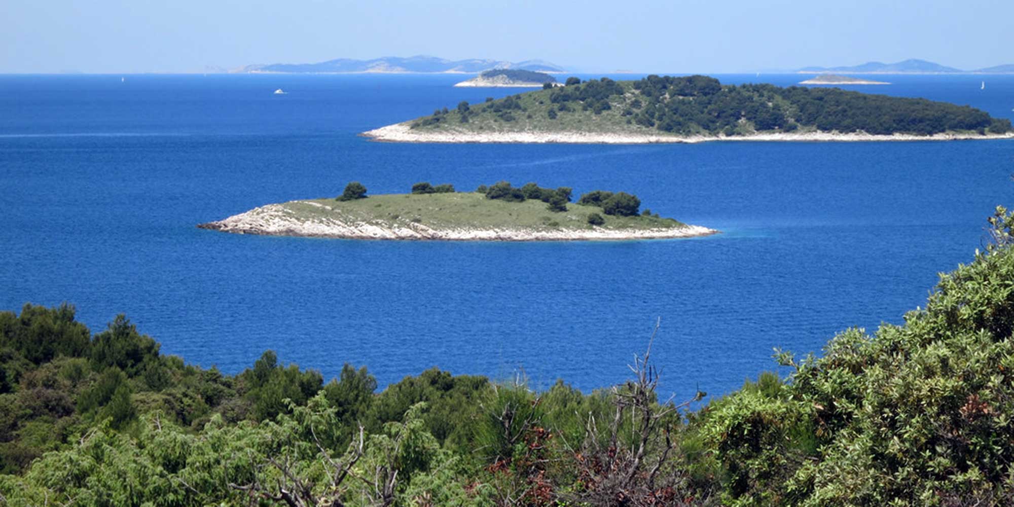 Otočić Sv. Arkanđel Sevid smještaj i apartmani u okolici | Apartmanija.hr