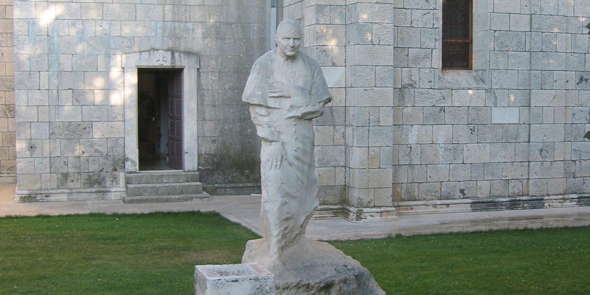 Spomenici Selca Brač smještaj i apartmani u okolici | Apartmanija.hr